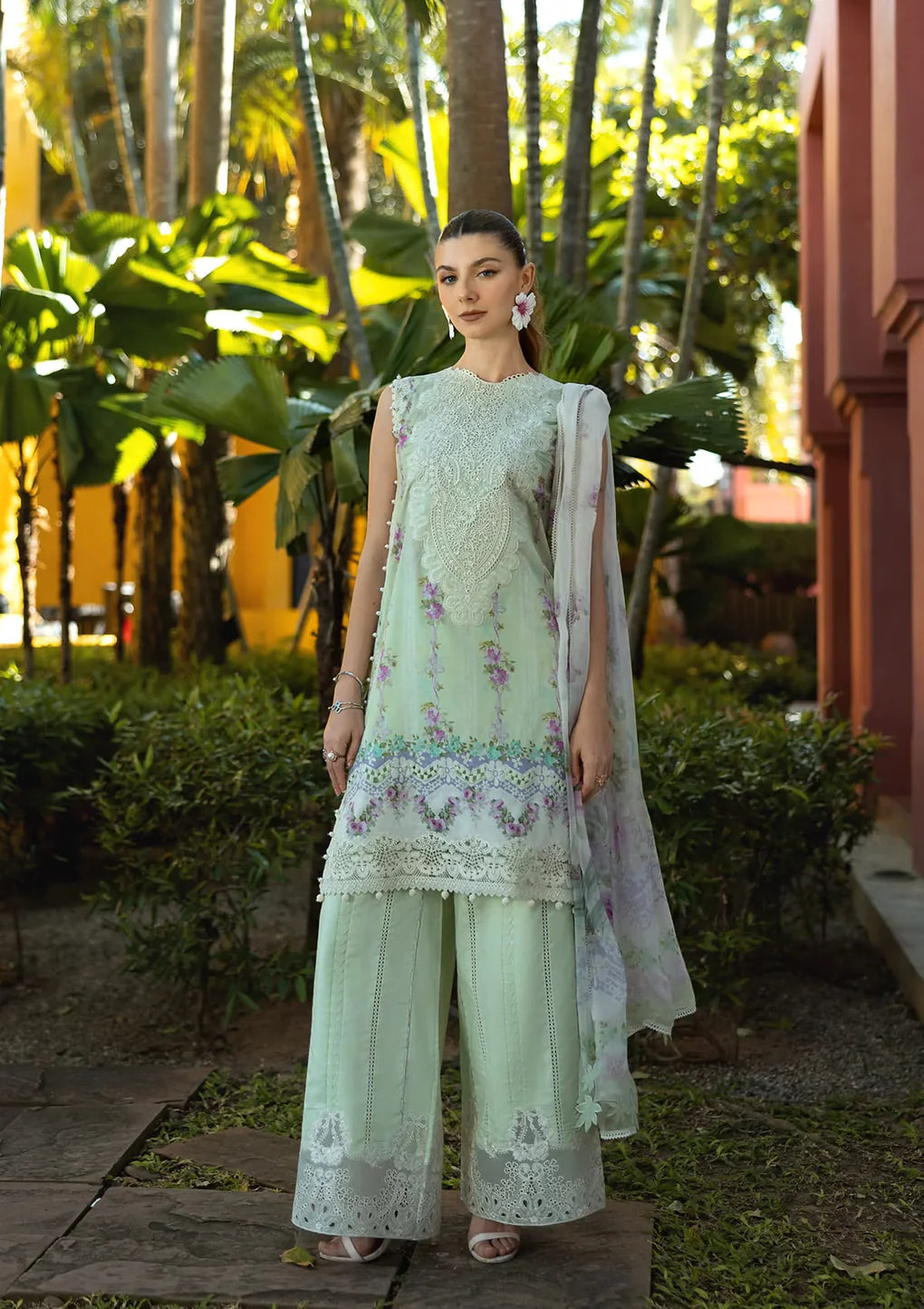 ETS-01A | Elaf | Signature Premium Lawn Collection 2025 – Ayat B Wardrobe