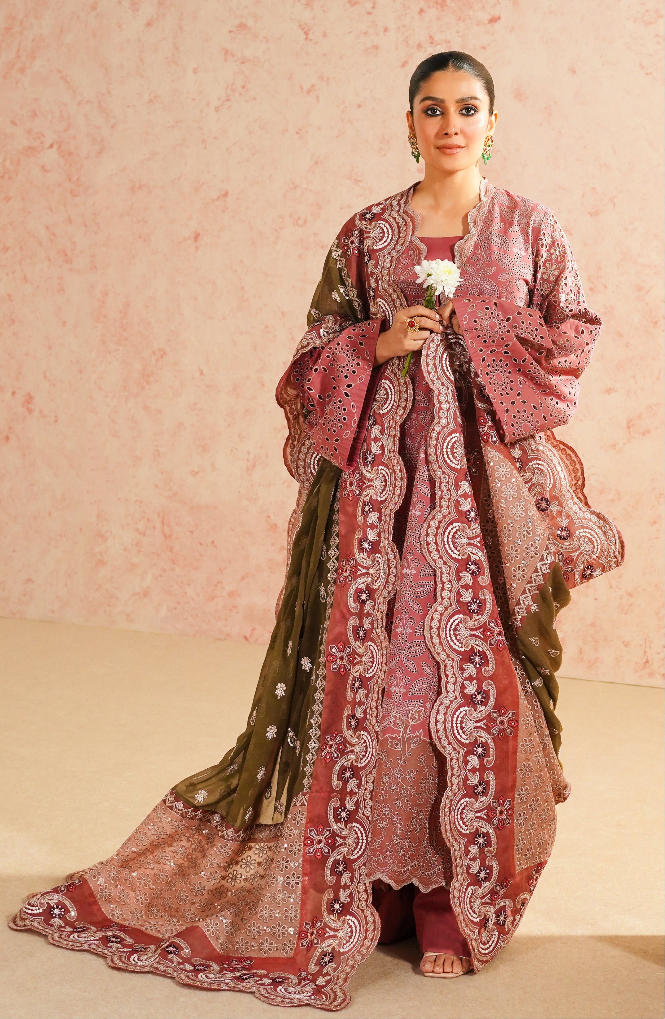 Roshan - MS24-584 | Maryam and Maria | Summer Luxury Lawn 2024 – Ayat B ...
